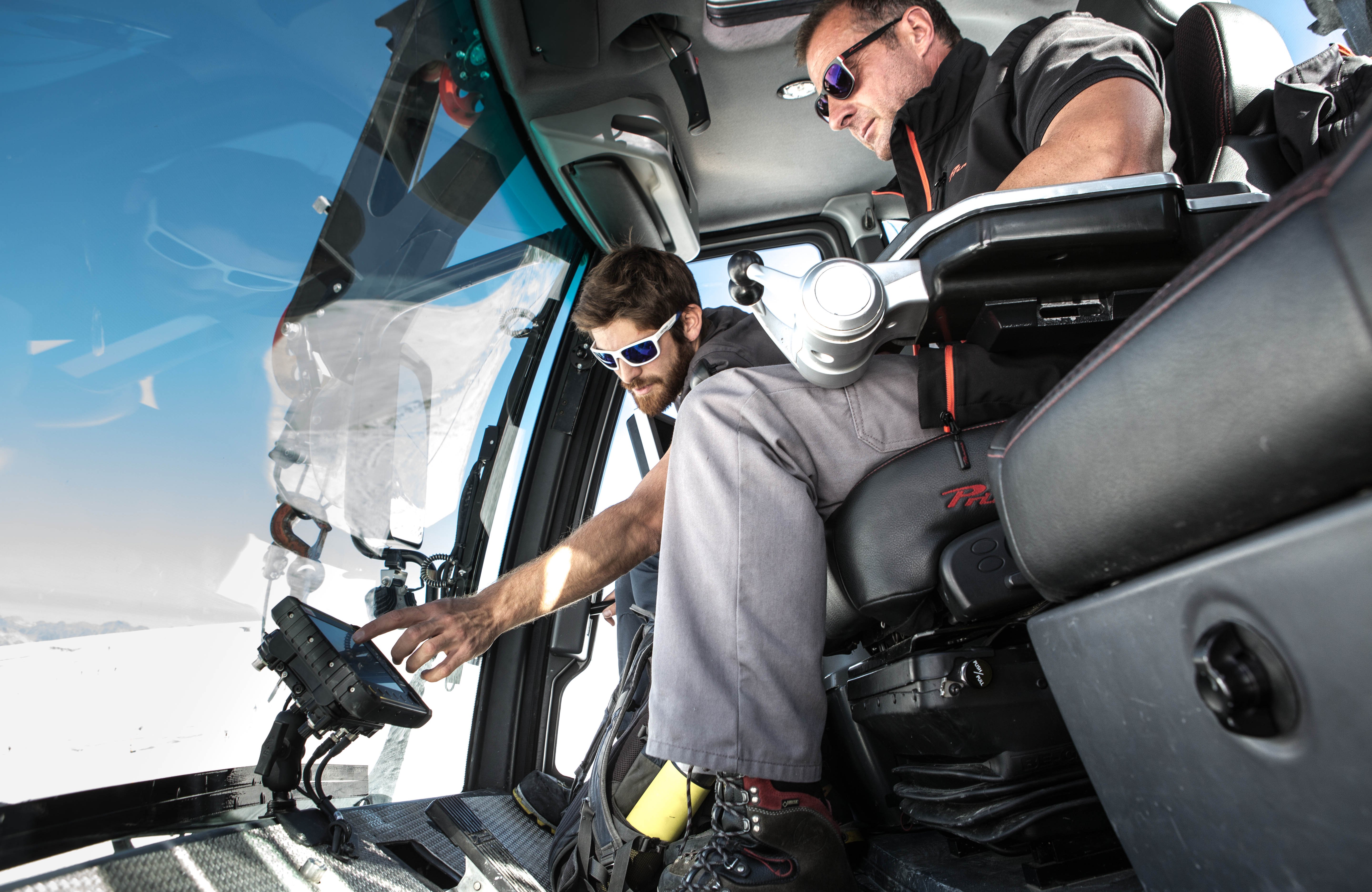 Corporate Website - Prinoth - Prinoth Snow Groomers - Prinoth - Crawler ...