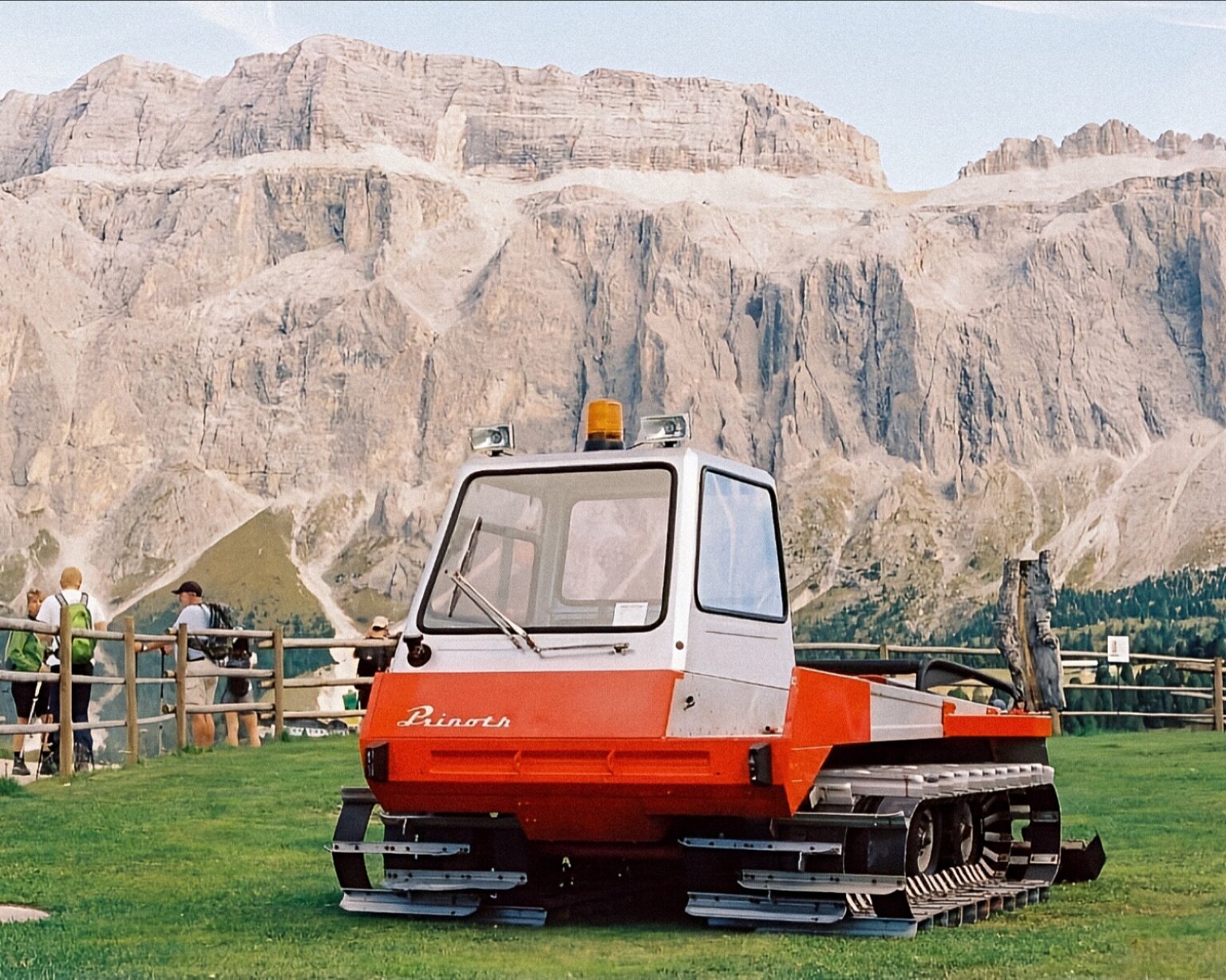 Corporate Website - Prinoth - Prinoth Snow Groomers - Prinoth - Crawler ...